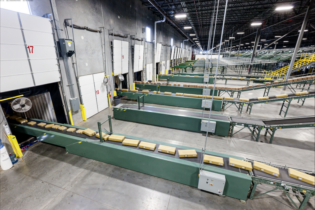 Using Conveyors for Loading and Unloading Trucks & Containers ...