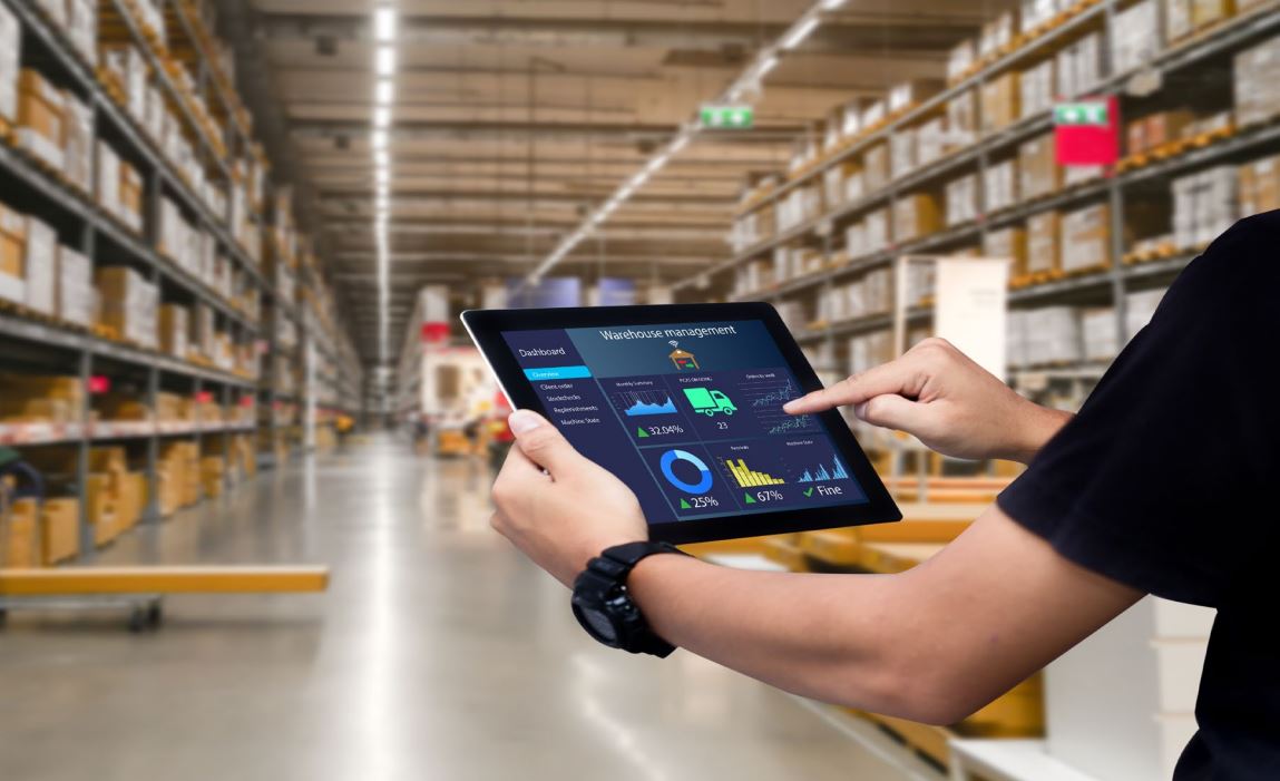 Digital Twin for Intralogistics - Warehouse Automation
